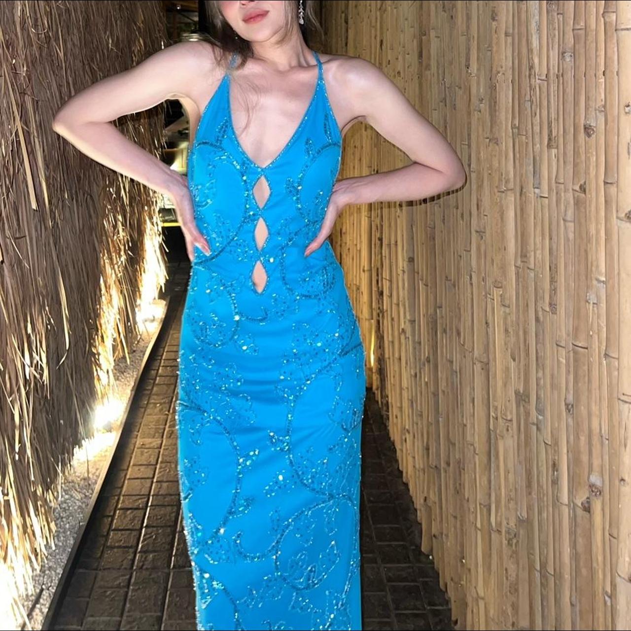 Cache prom dress in elegant blue | Depop