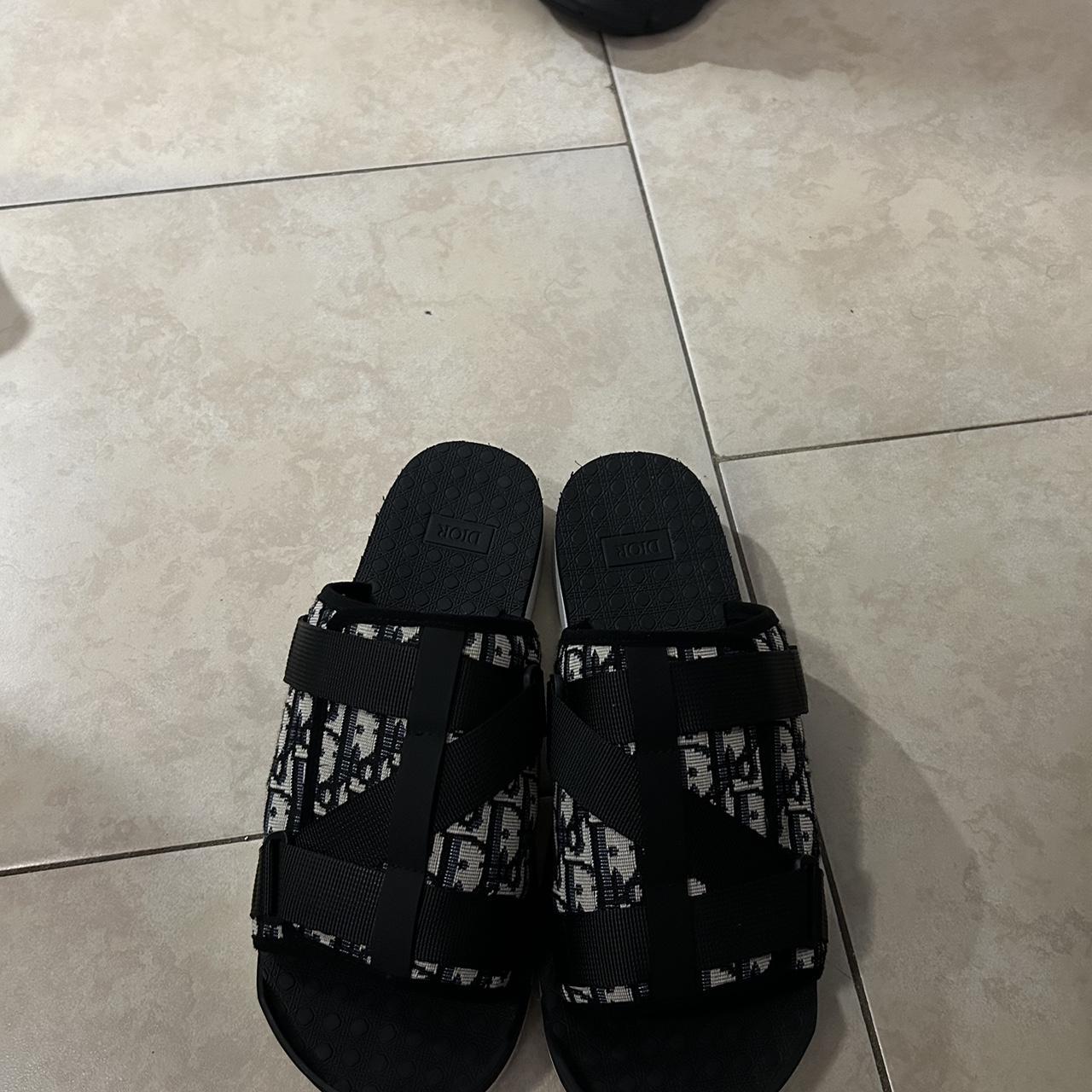dior alpha slides worn normal comes with box - Depop