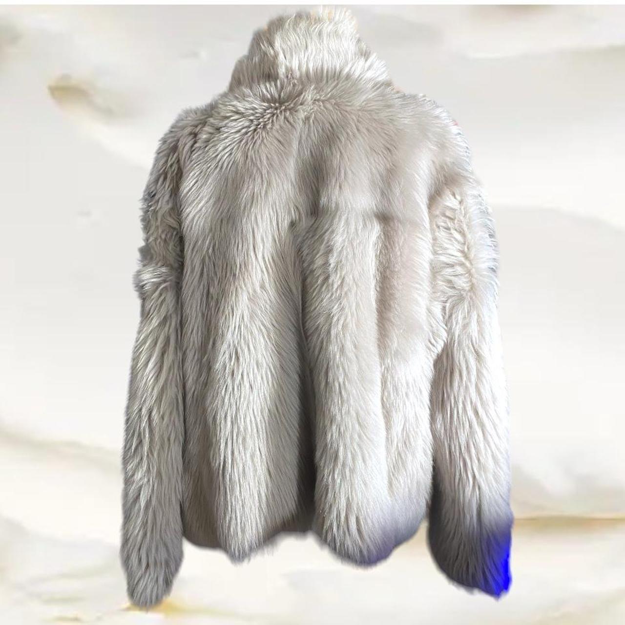 ☁️⊹‧₊˚ 𝐿𝓊𝒽 𝒸𝒶𝓁𝓂 𝒻𝒾𝓉 Cyber Angel /goth fur... - Depop