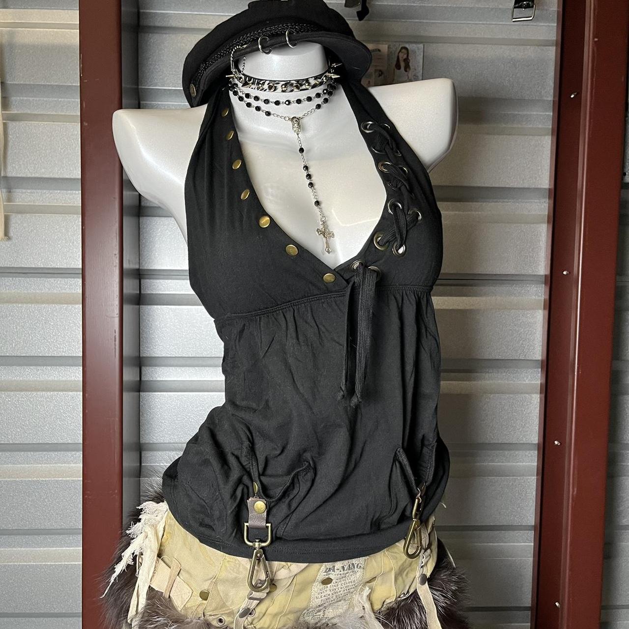 🇺🇸Gyaru y2k lace up detail tank top with hardware - Depop