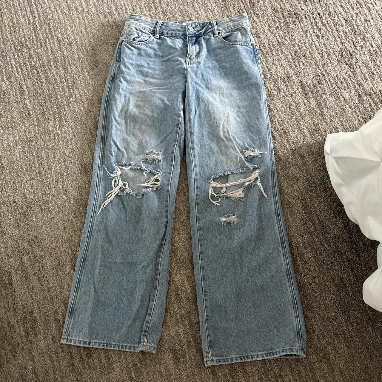 Pacsun "Low Rise Baggy" ripped jeans Im 5'11 for... | Depop