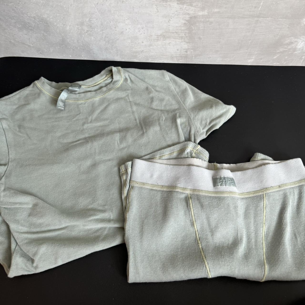 Skims set xs - Depop