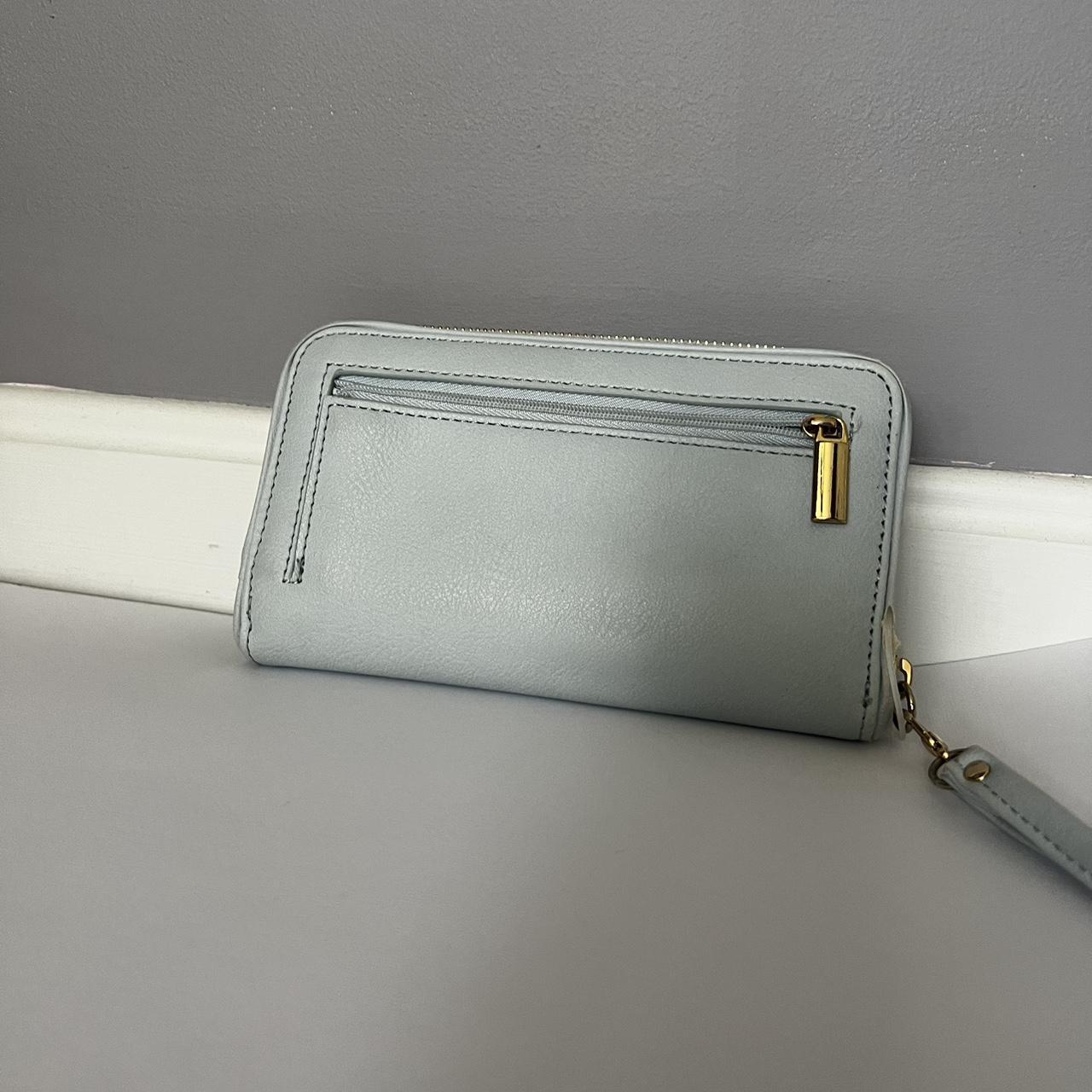 Disney x Mulan wallet Message me before purchasing... - Depop