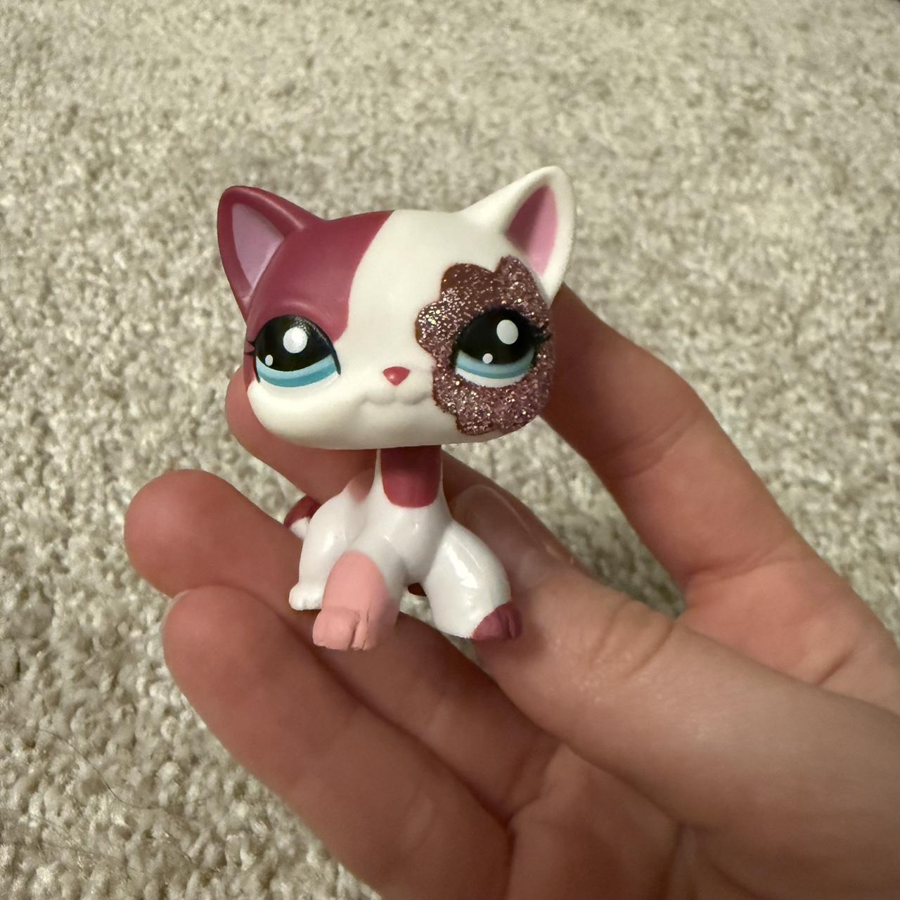 Littlest Pet Shop cat, is aftermarket!!! #LPS... | Depop