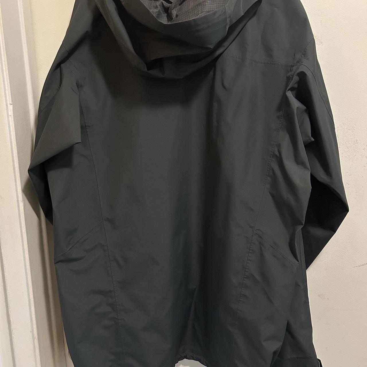 Men's Arc'teryx Dark Grey Windbreaker - Depop