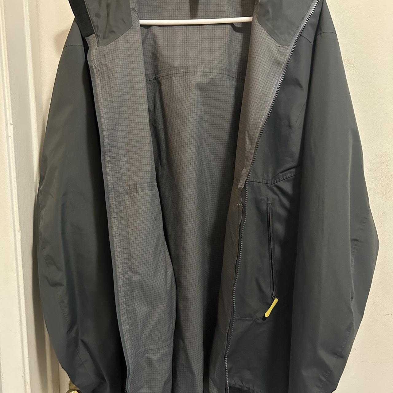 Men's Arc'teryx Dark Grey Windbreaker - Depop