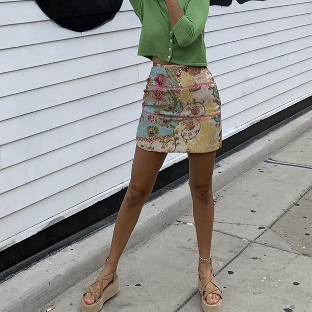 Gorgeous silk skirt Brand: Cynthia Rowley So... - Depop