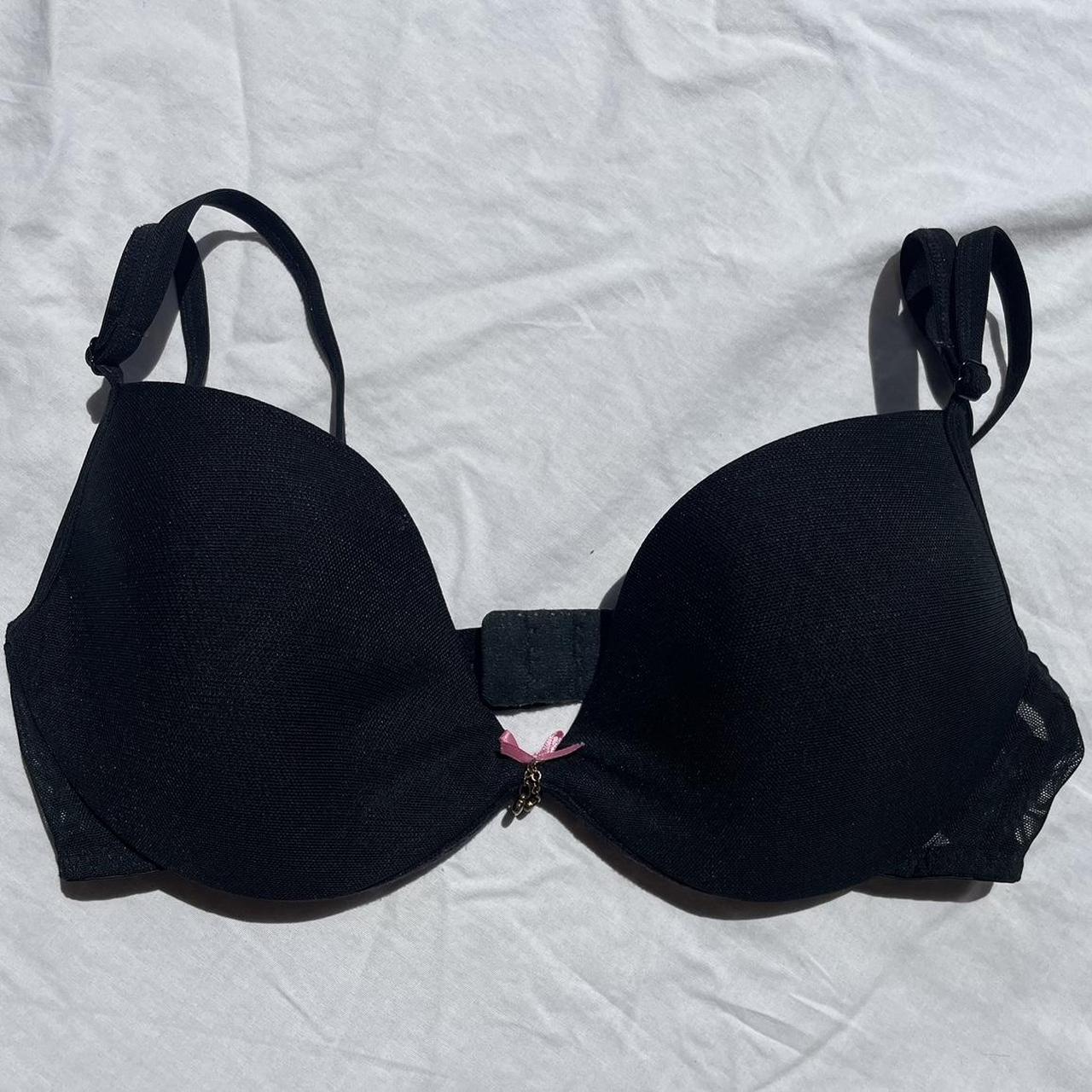 Betsey Johnson Women's Bra | Depop