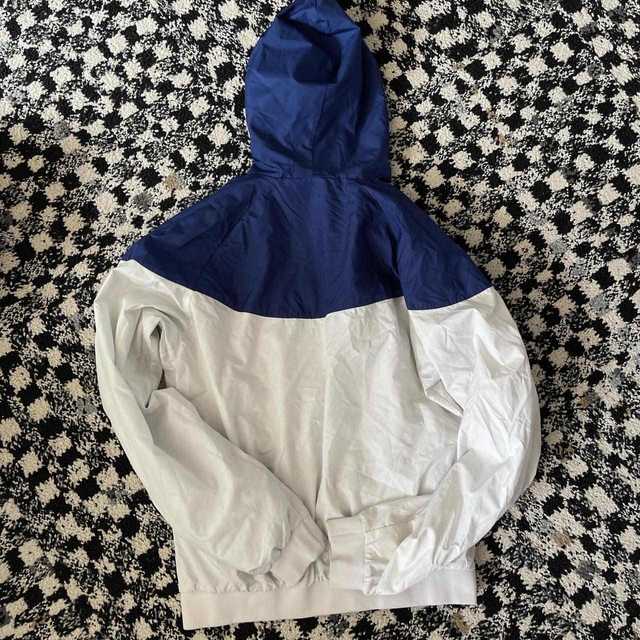 Nike white and blue windbreaker jacket (USA) - Depop