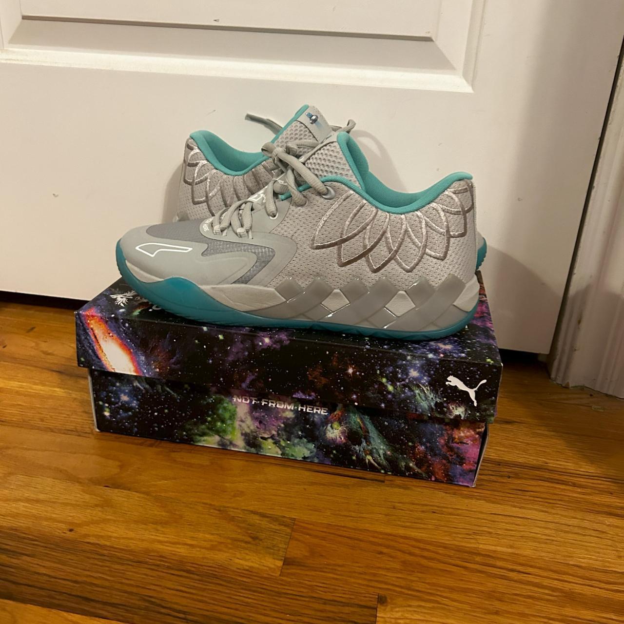 La Melo UFO Pumas - Depop