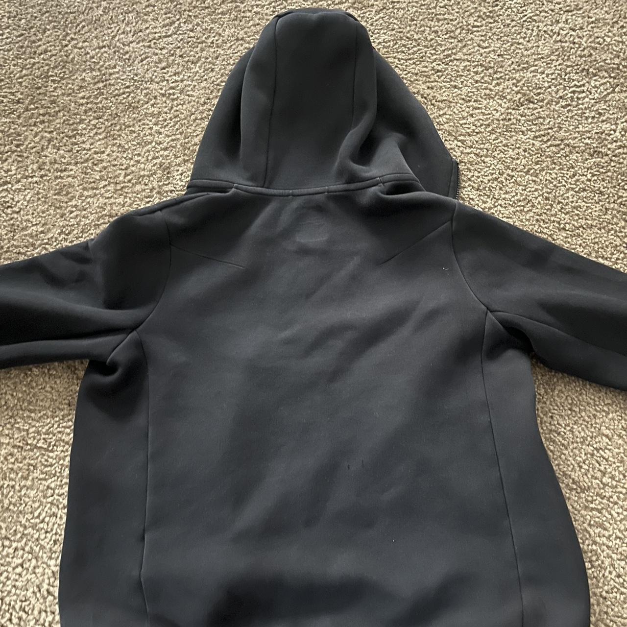 Black Nike Tech. ZIPPER IS BROKEN!! - Depop