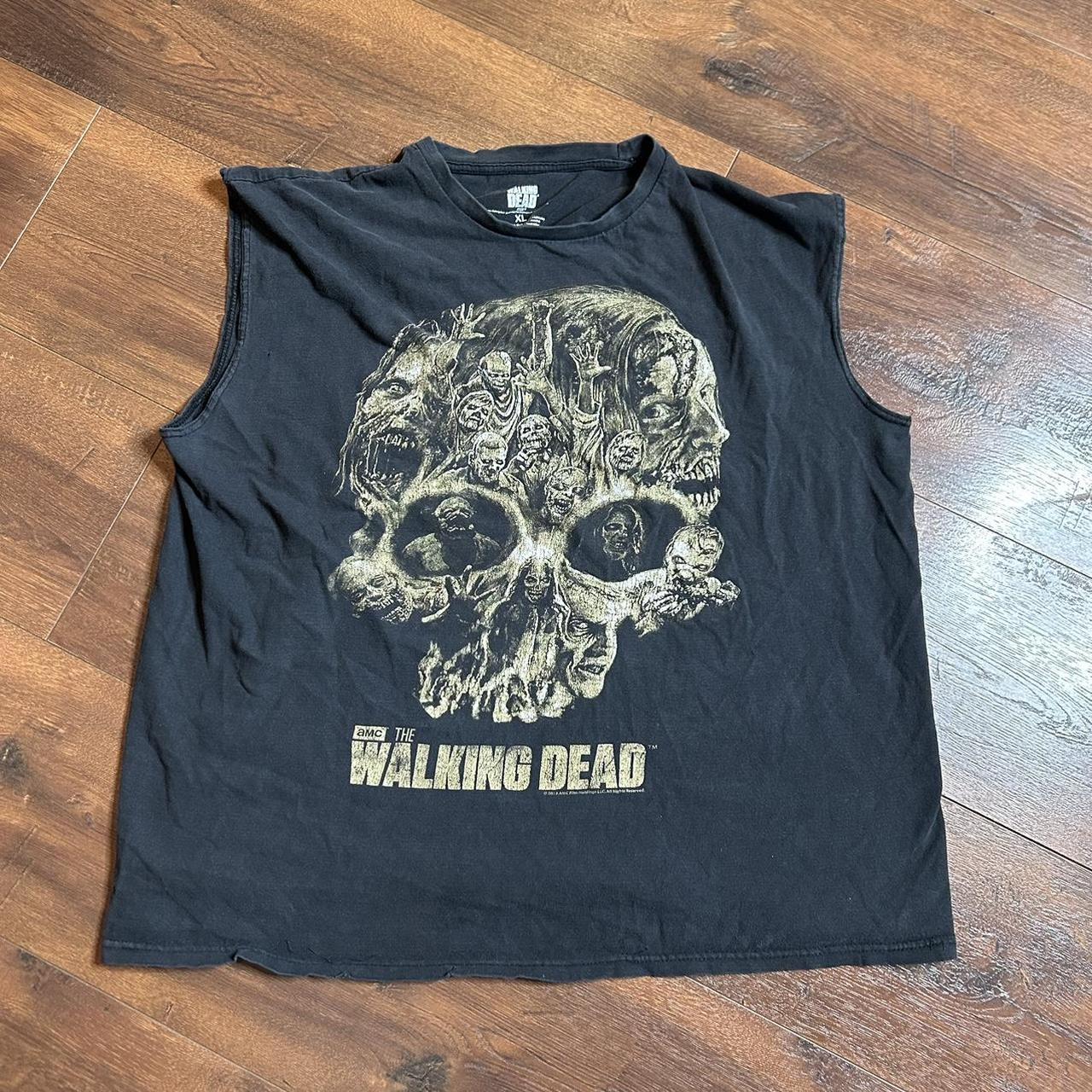 Walking dead shirt From 2012 Fits like... - Depop