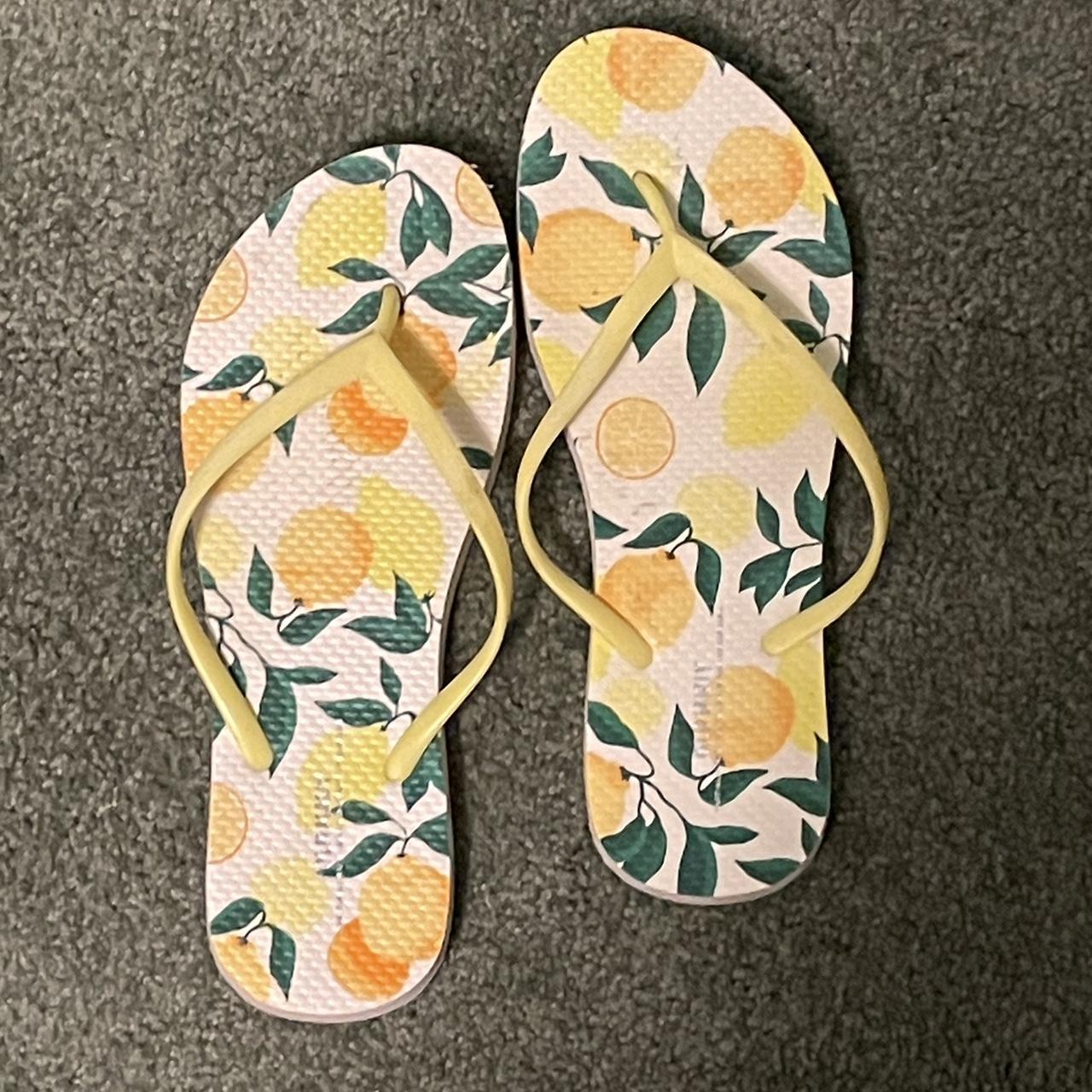 Old Navy Lemon Flip Flops - Depop
