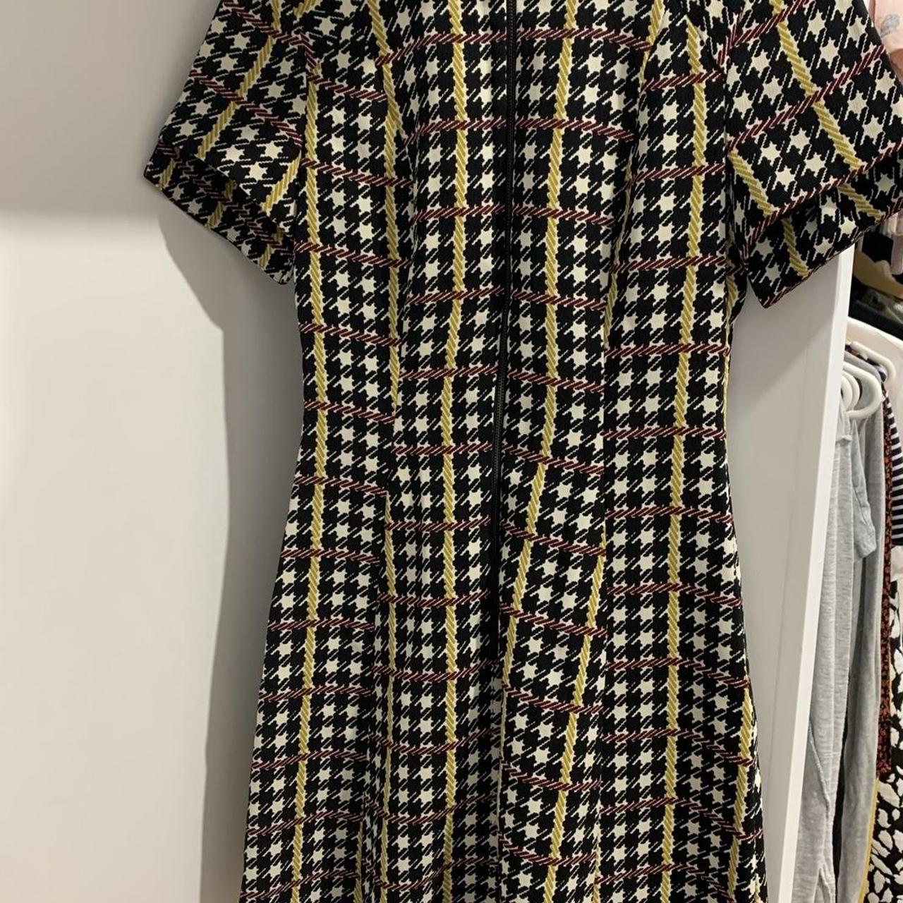 Cue dress size 8, worn a few times - Depop
