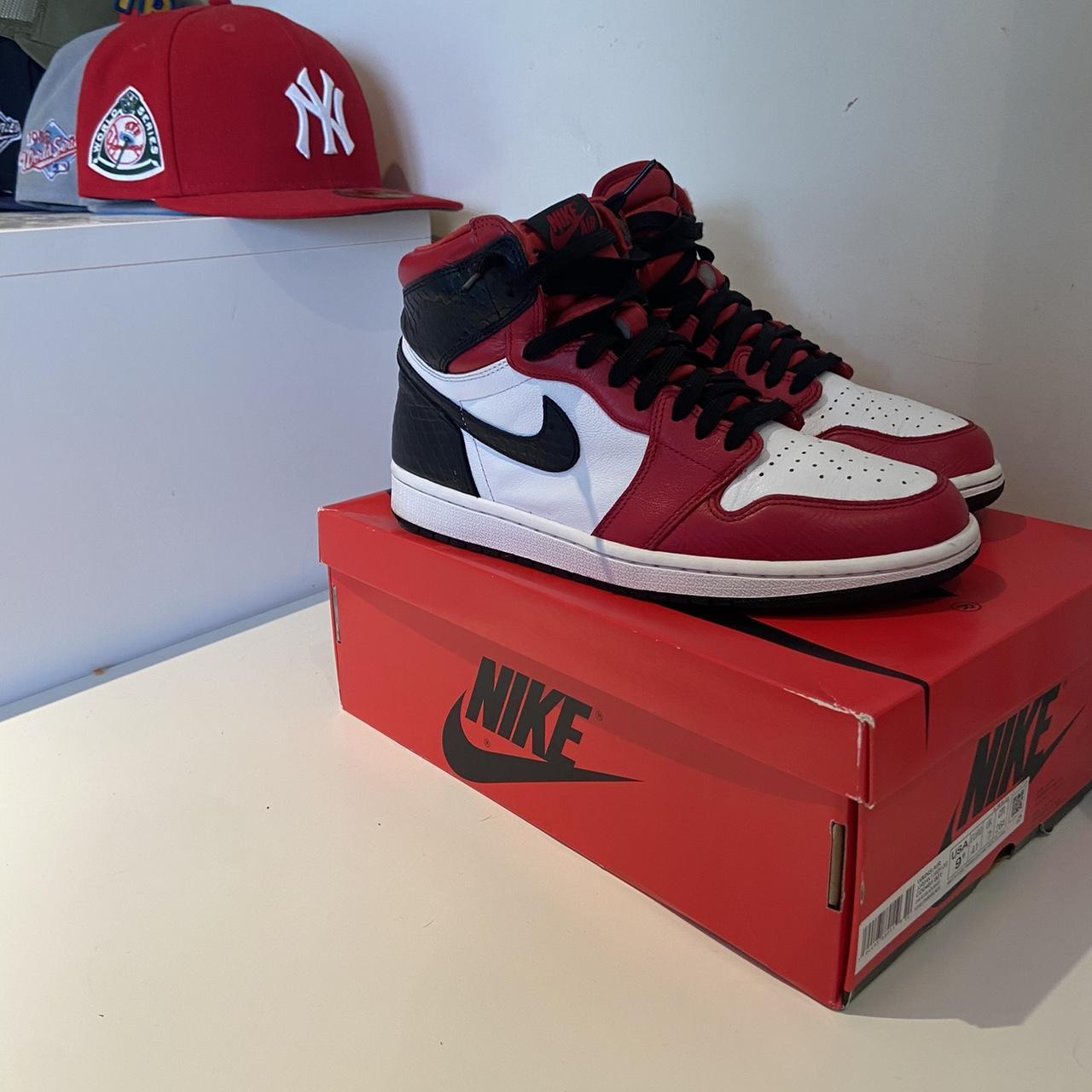 Jordan 1 Satin Snake🔴 UK 7 7/10... - Depop