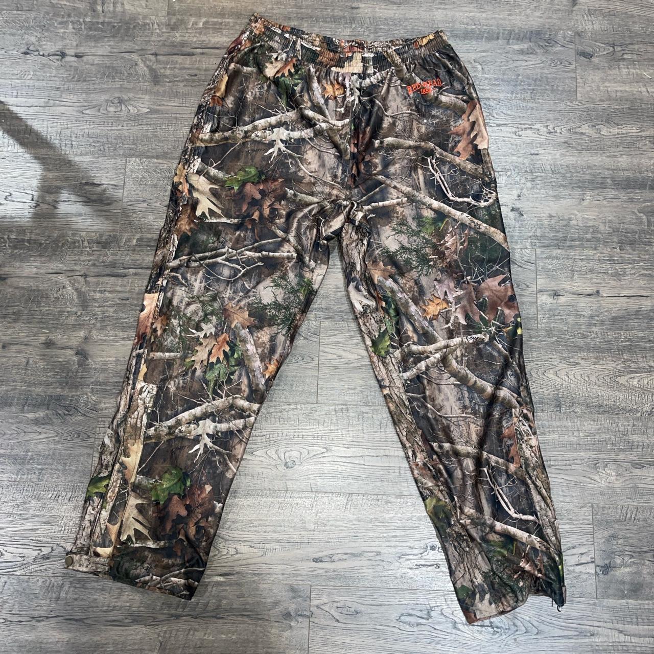 REALTREE PANTS cozy/basketball short material... - Depop