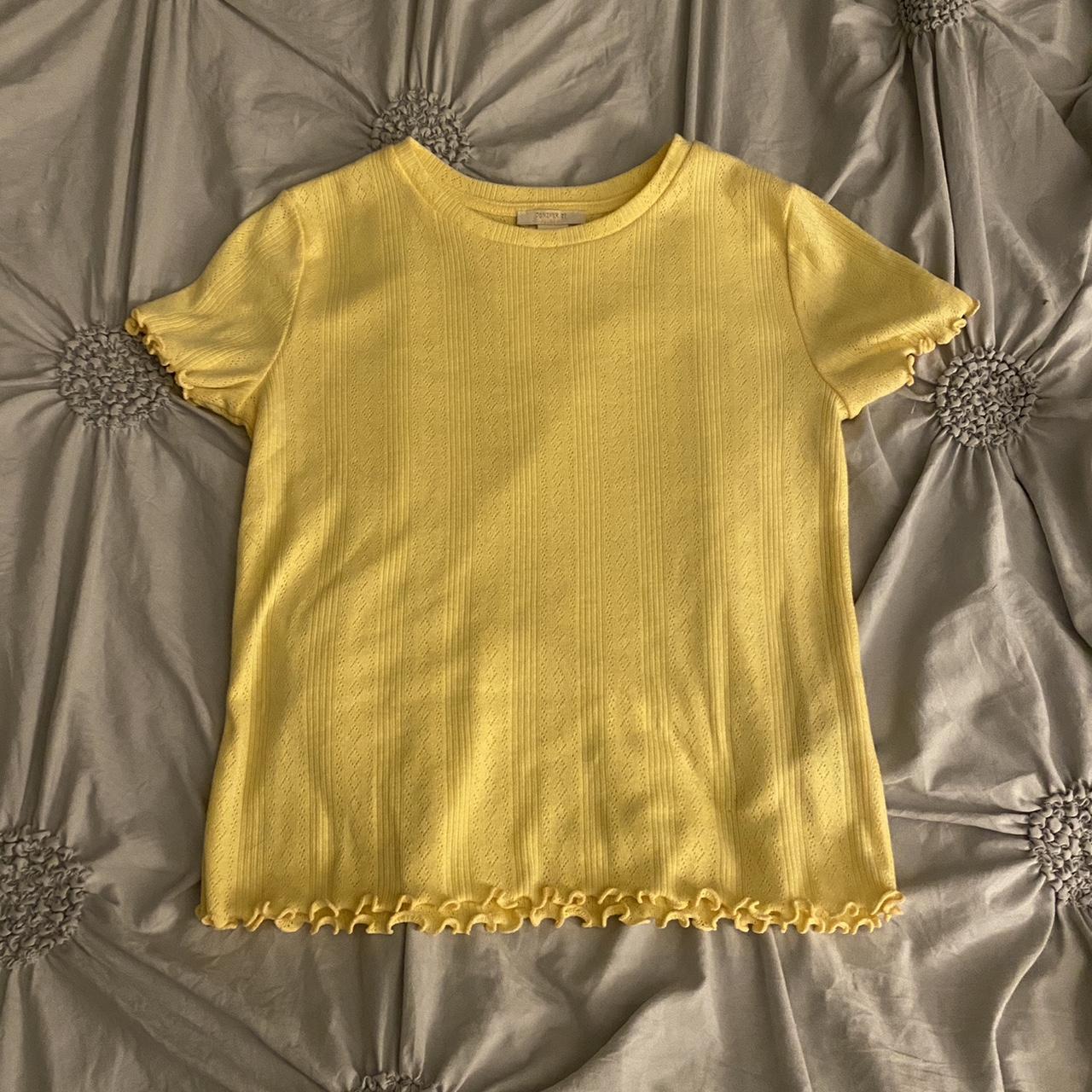 -Forever 21 kids yellow top! -This top is in perfect... - Depop
