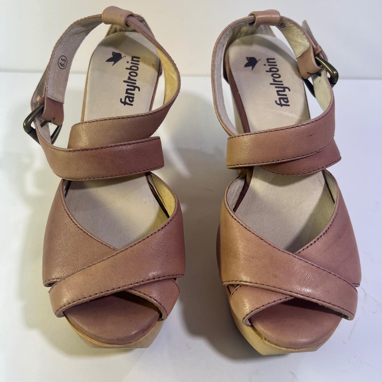 The heel measures approximately 4 and the platform... - Depop