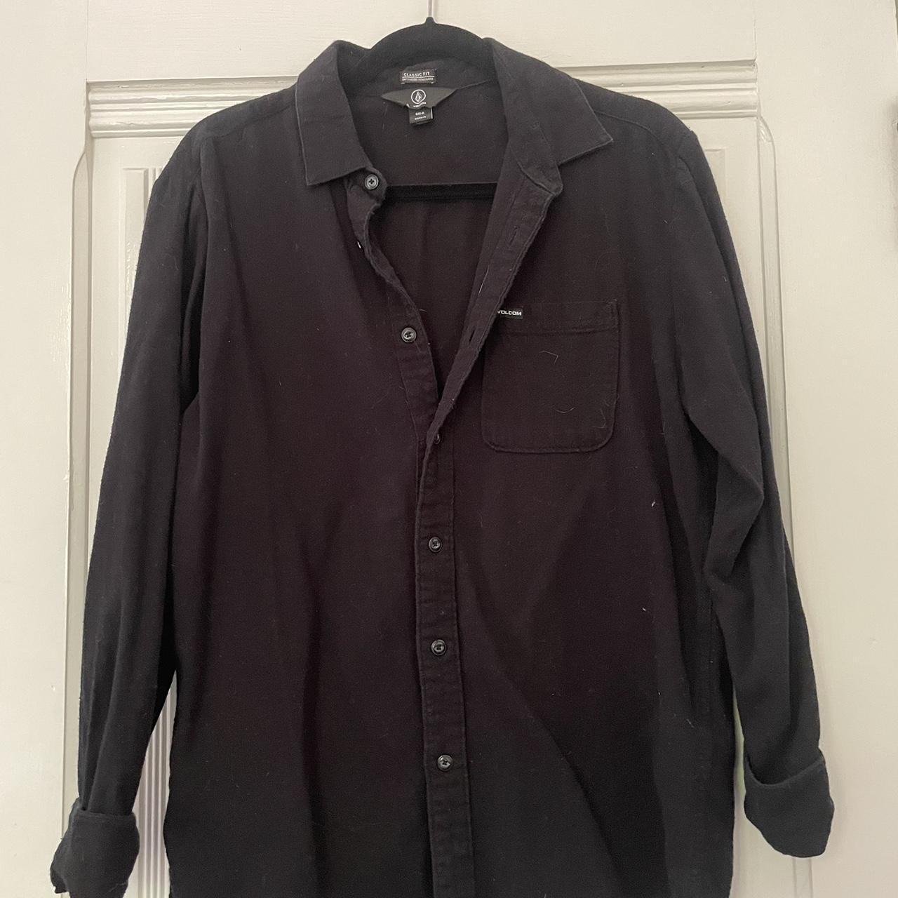 Black volcom flannel - Depop