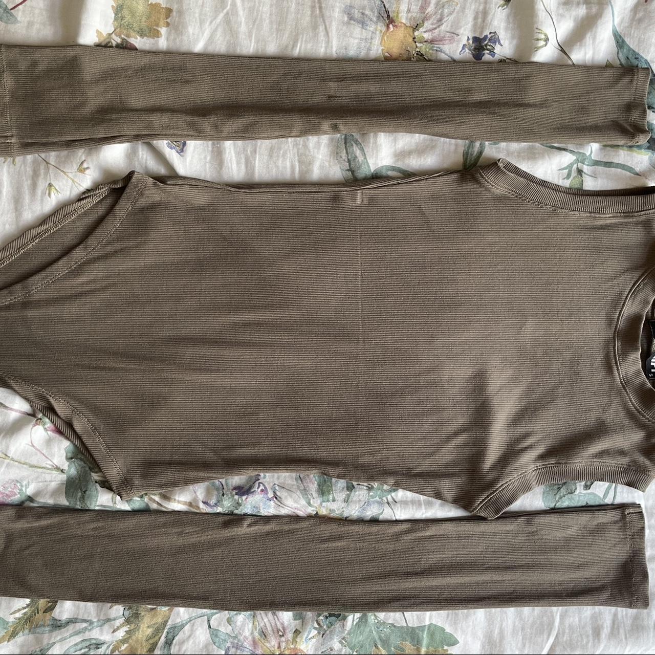 Bodysuit with detachable sleeves size 8 - Depop