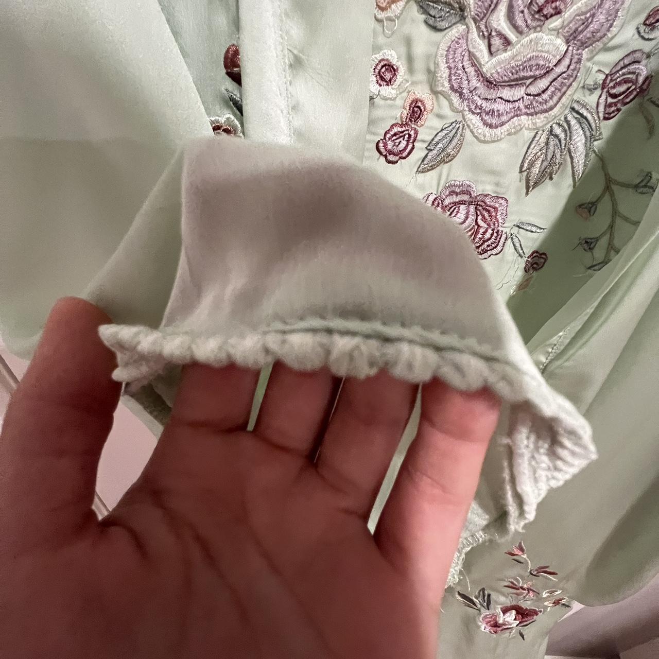 green floral robe - Depop