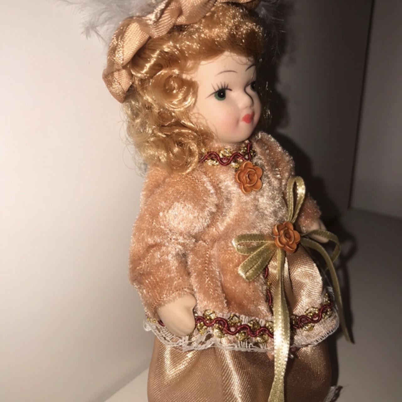 6 inch glass doll Very fragile Vintage - Depop