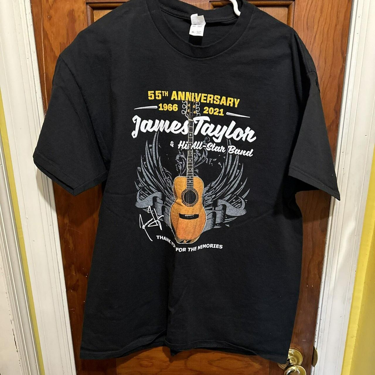 This James Taylor concert tour t-shirt is perfect... - Depop