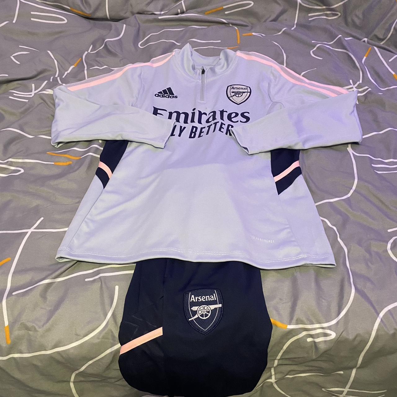 arsenal 22/23 training kit dri fit size xl kid but... - Depop