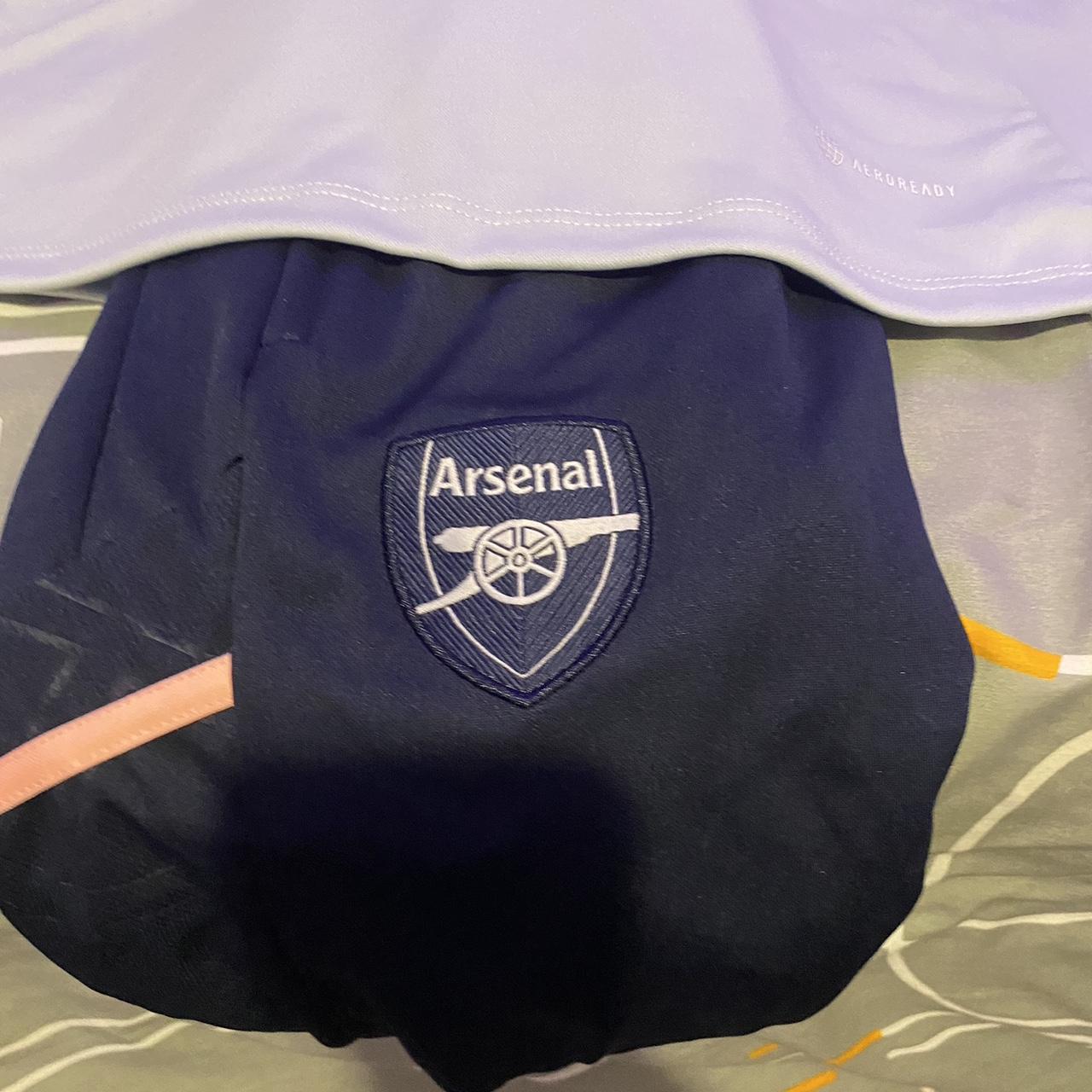 arsenal 22/23 training kit dri fit size xl kid but... - Depop