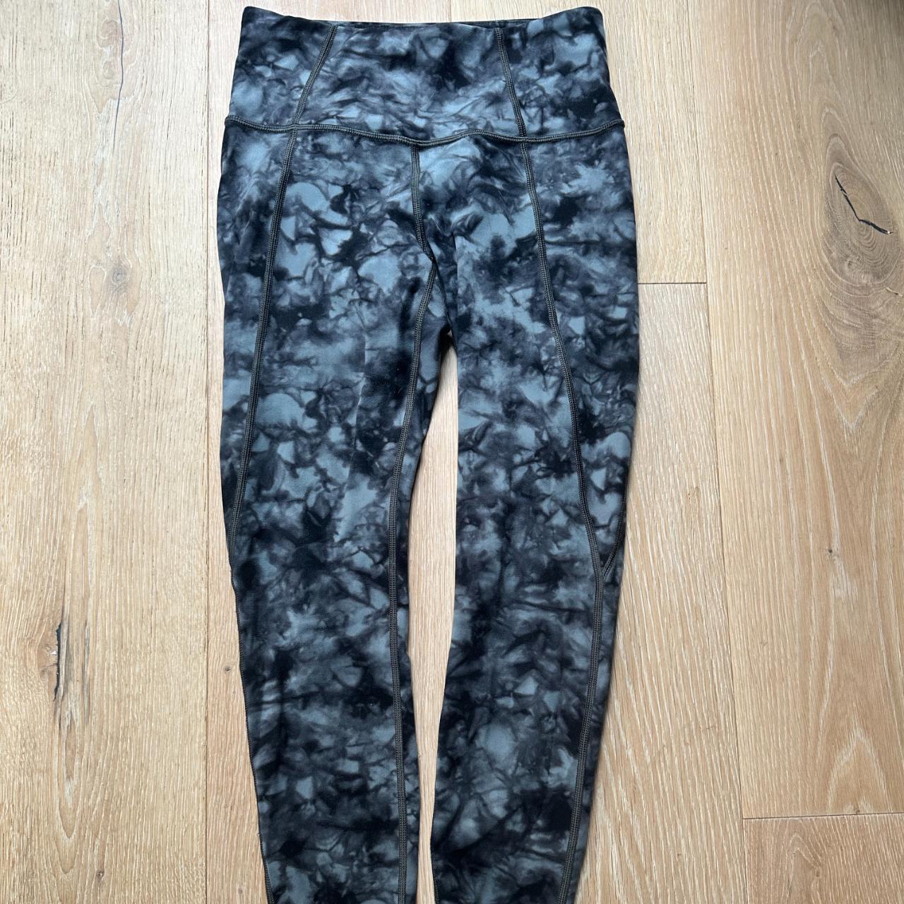 Athleta Tie Dye Leggings - Size Extra small -... - Depop