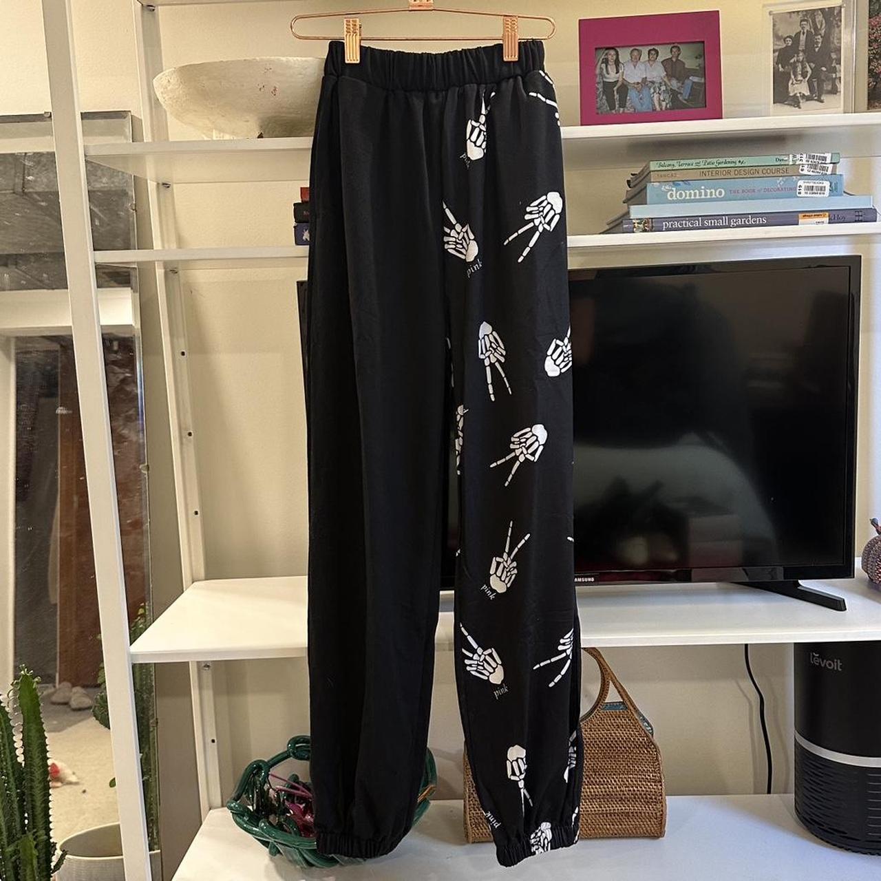 Romwe sweatpants brand new with tags #romwe... - Depop