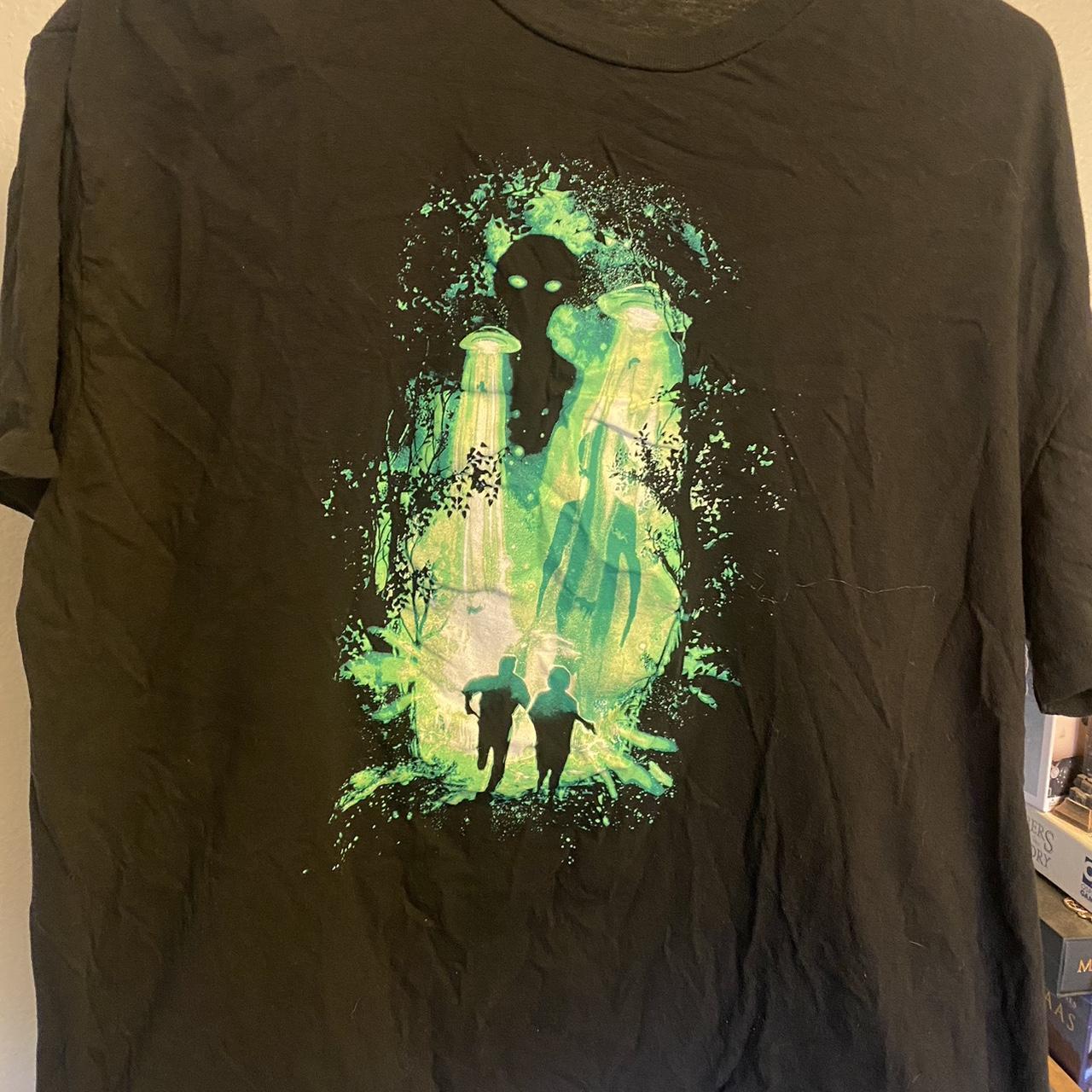 Vintage ufo alien graphic t shirt The x files size... - Depop