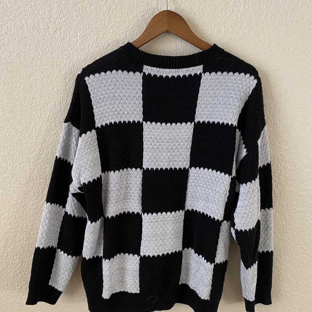Baggy Black and white checkered sweater - Depop