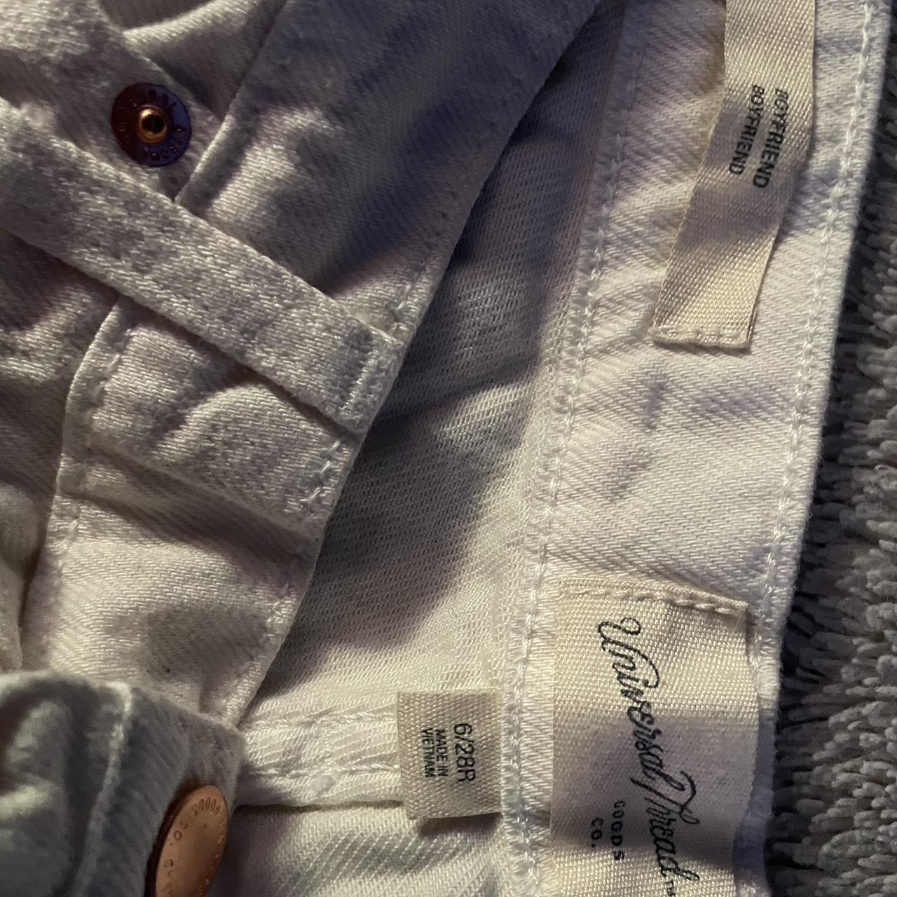 Universal Thread Women's White and Blue Jeans | Depop
