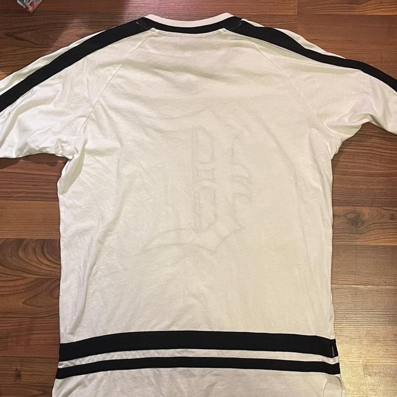 Crooks & Castles Women's Black and White T-shirt | Depop