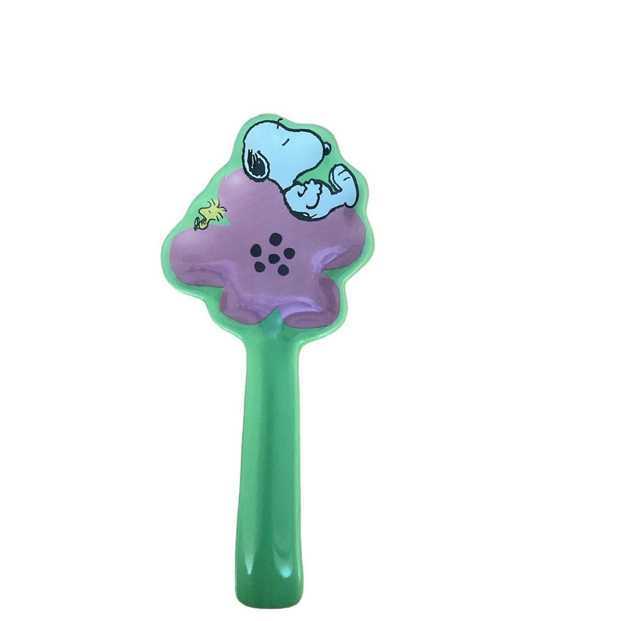 Snoopy Peanuts Ceramic Spoon Rest, Green/pink flower - Depop