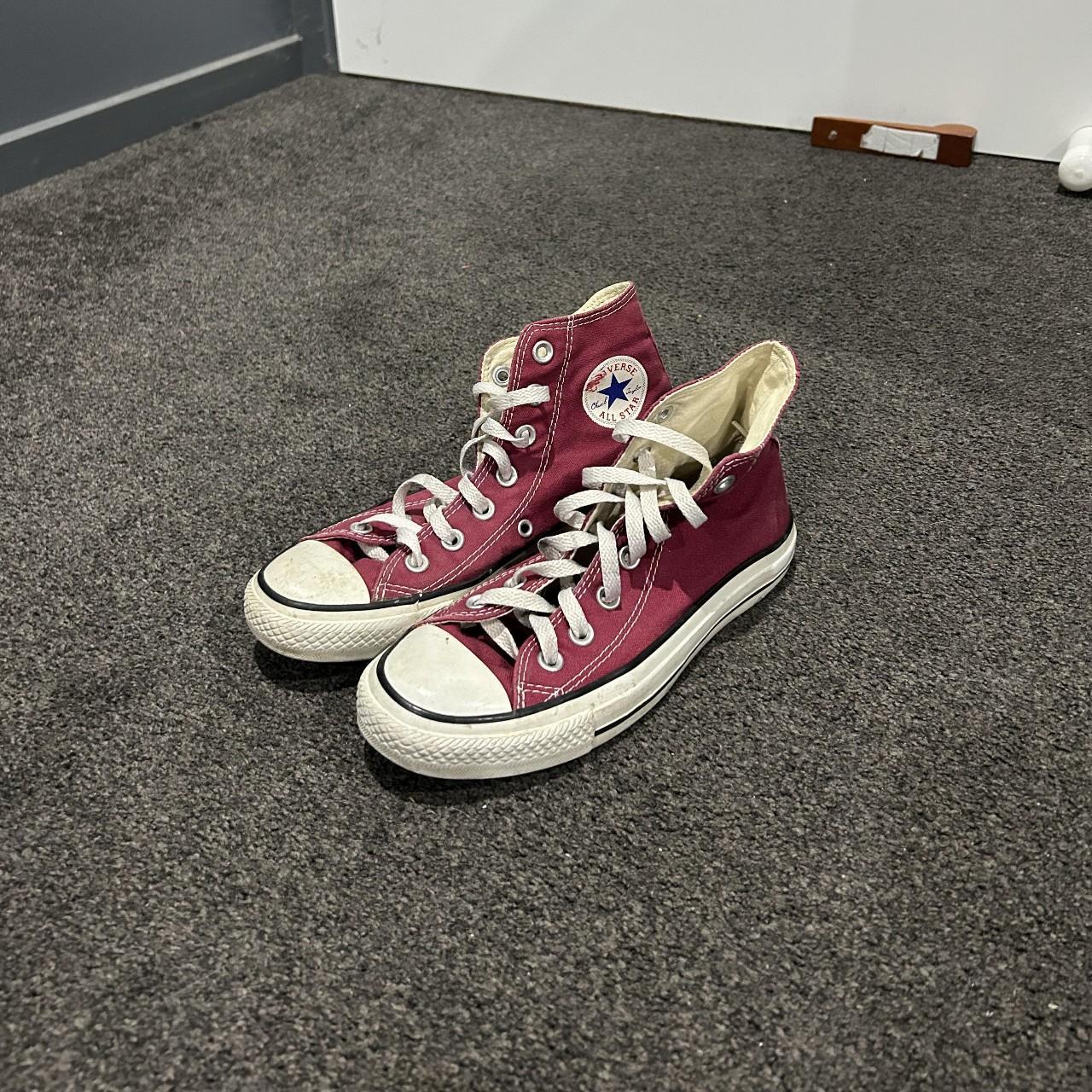 Burgundy converse size UK 4