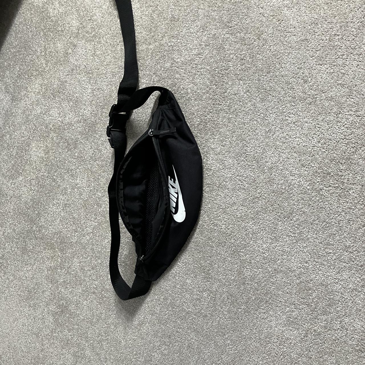 Nike Men's Black Bag | Depop