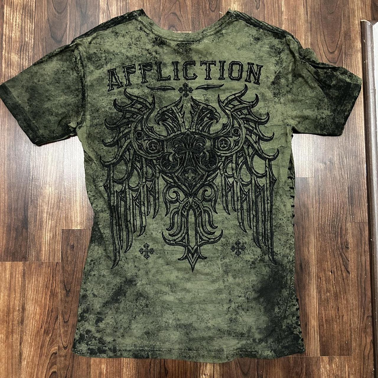 Affliction Men's Black and Green T-shirt | Depop
