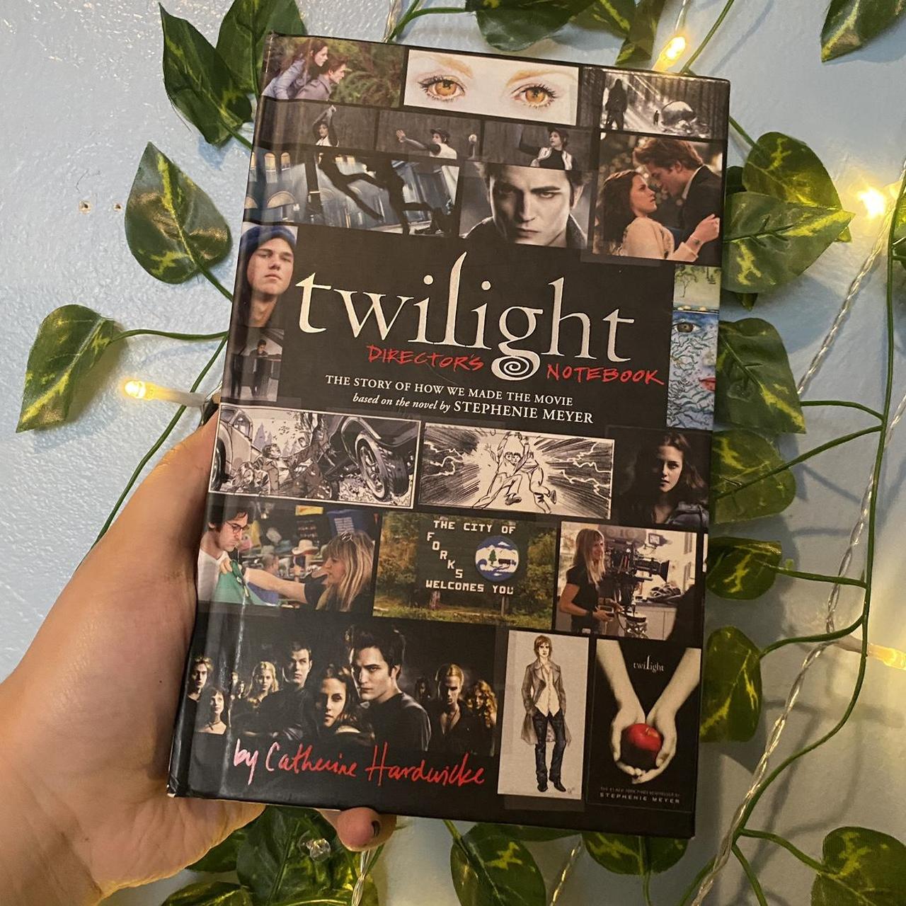 Twilight directors notebook! - pages inside show... - Depop