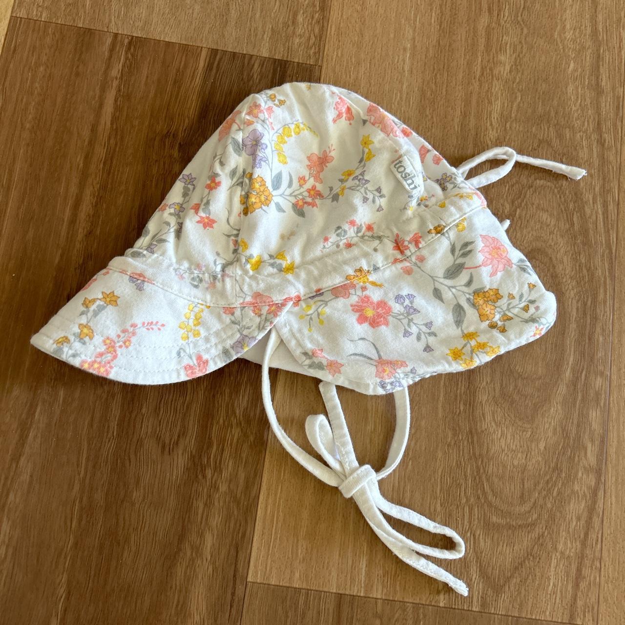 Toshie baby girls hat size small. 6-12m #toshi... - Depop