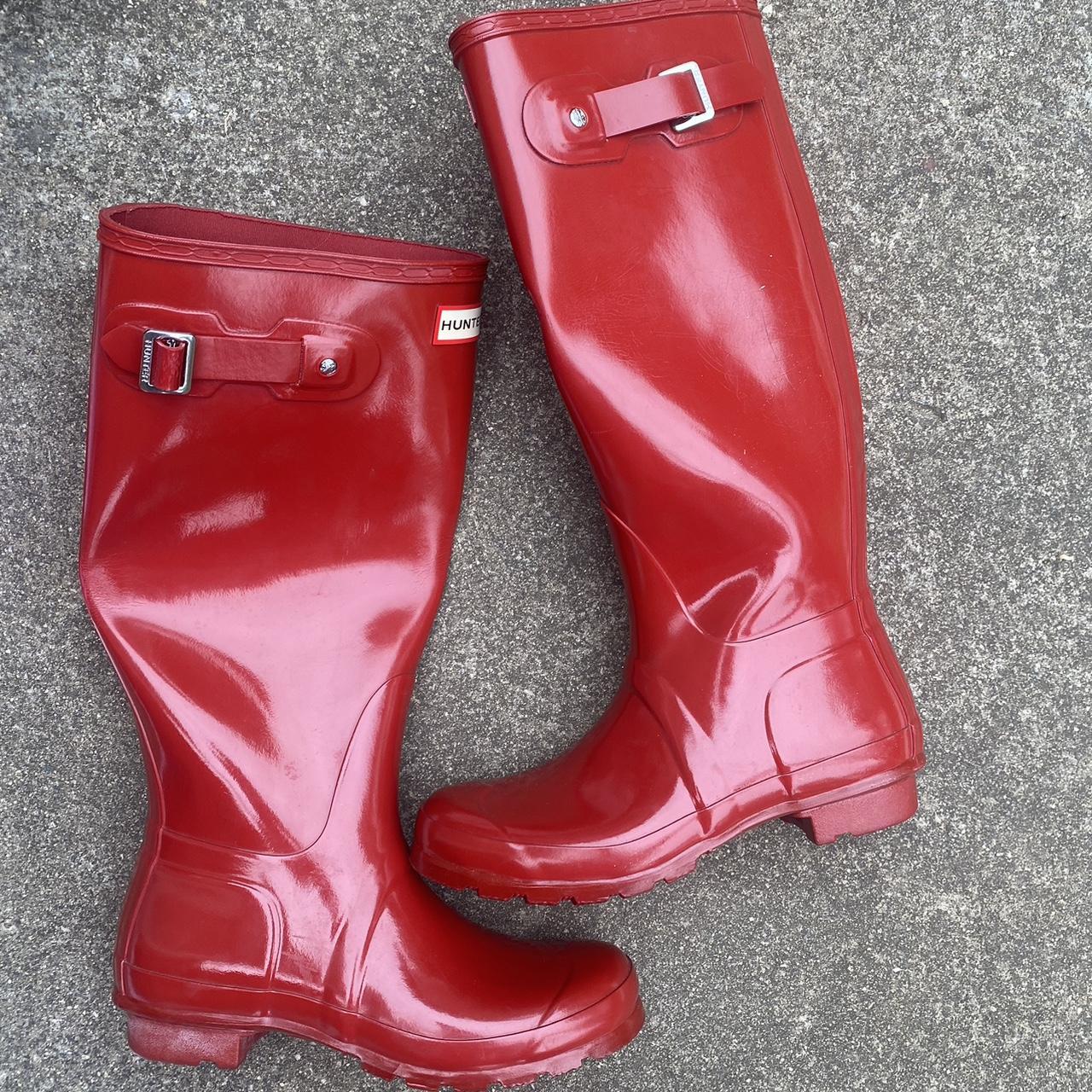 Red hunter boots A little too big for me, the... - Depop