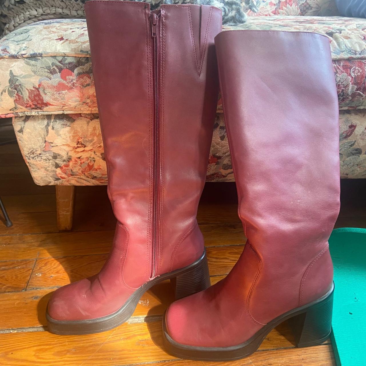Steve Madden Women's Burgundy and Red Boots | Depop
