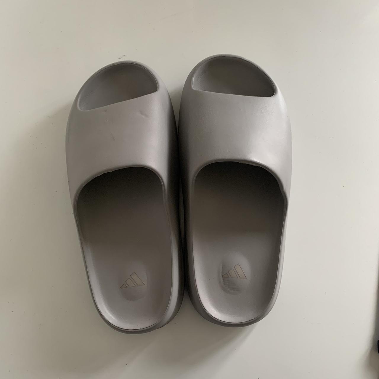 yeezy slide slate grey - Depop