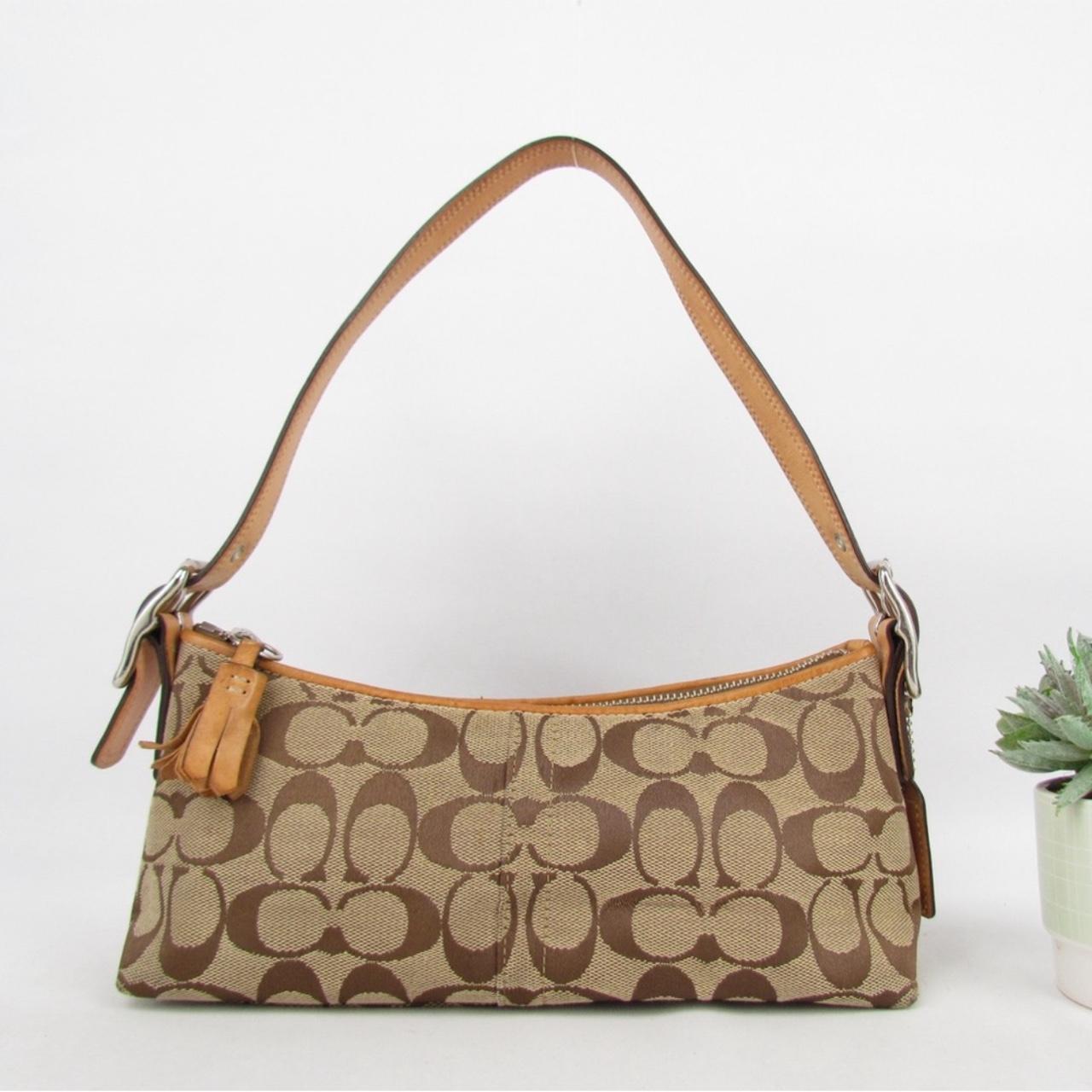 Coach 8k01 Y2K Shoulder Bag Excellent condition - Depop