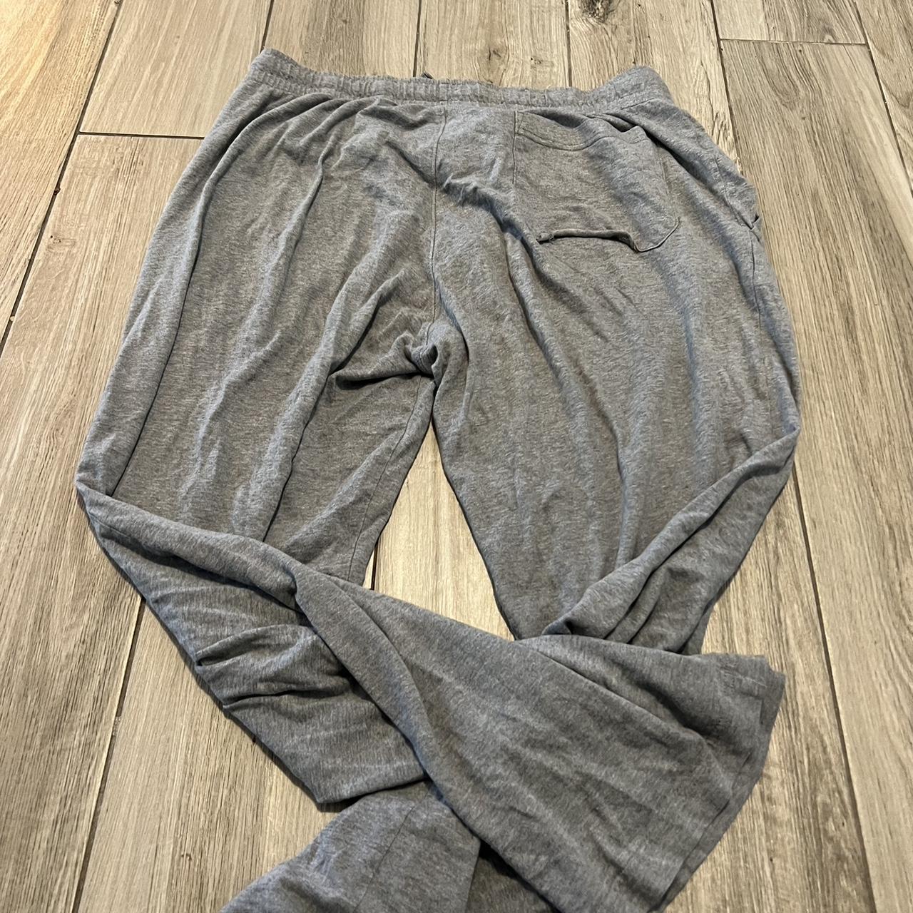 Eddie Bauer Mens Grey sweatpants relax fit mens size M - Depop
