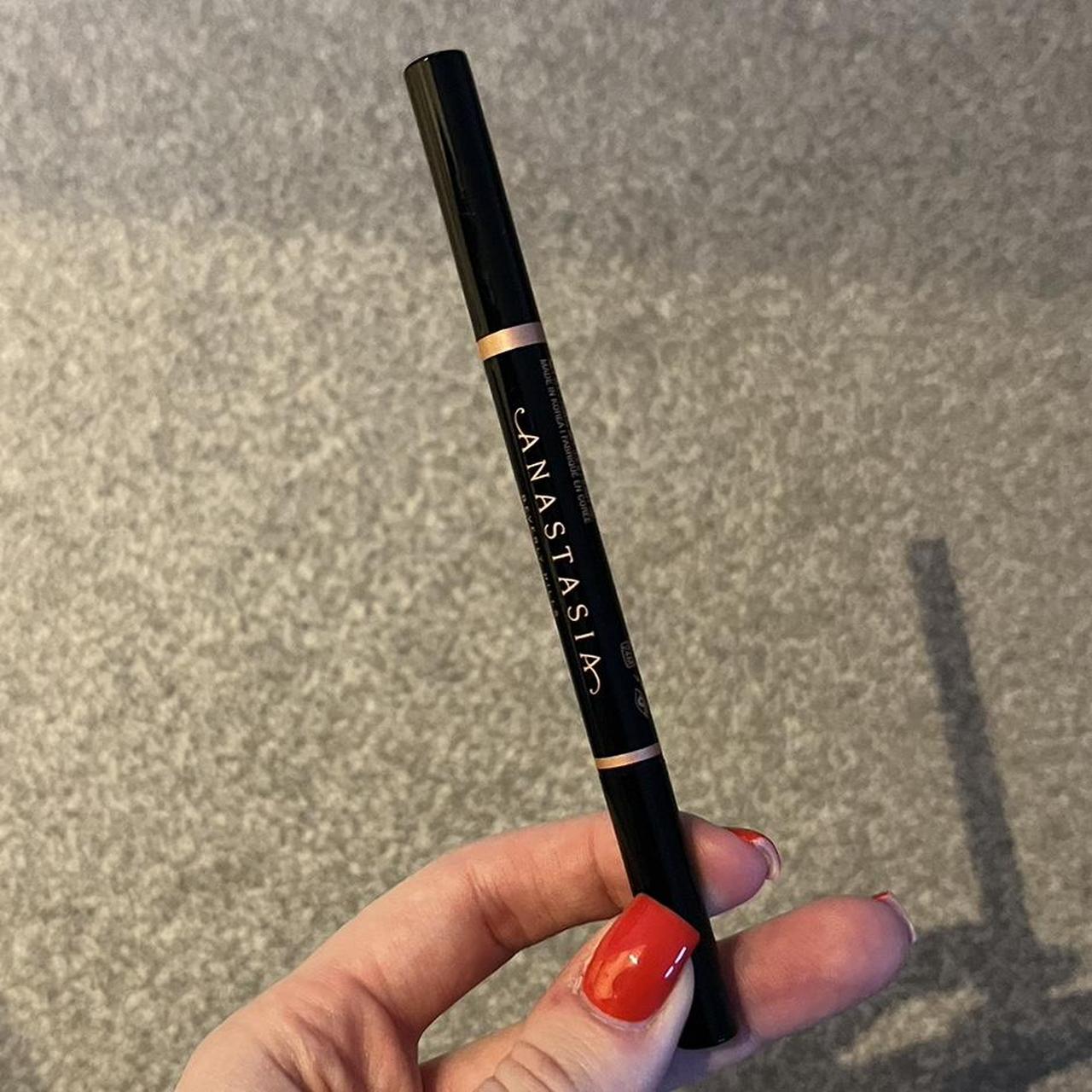Anastasia Beverly Hills ABH brow definer in shade... - Depop