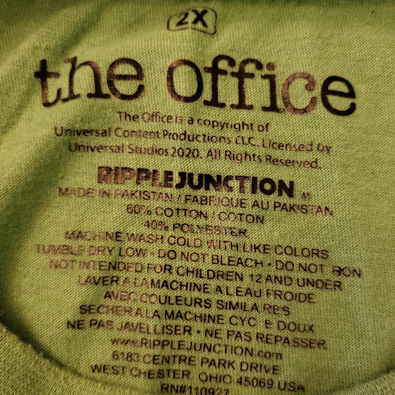 The Office Dunder Mifflin Tee -Seasons Greetings... - Depop