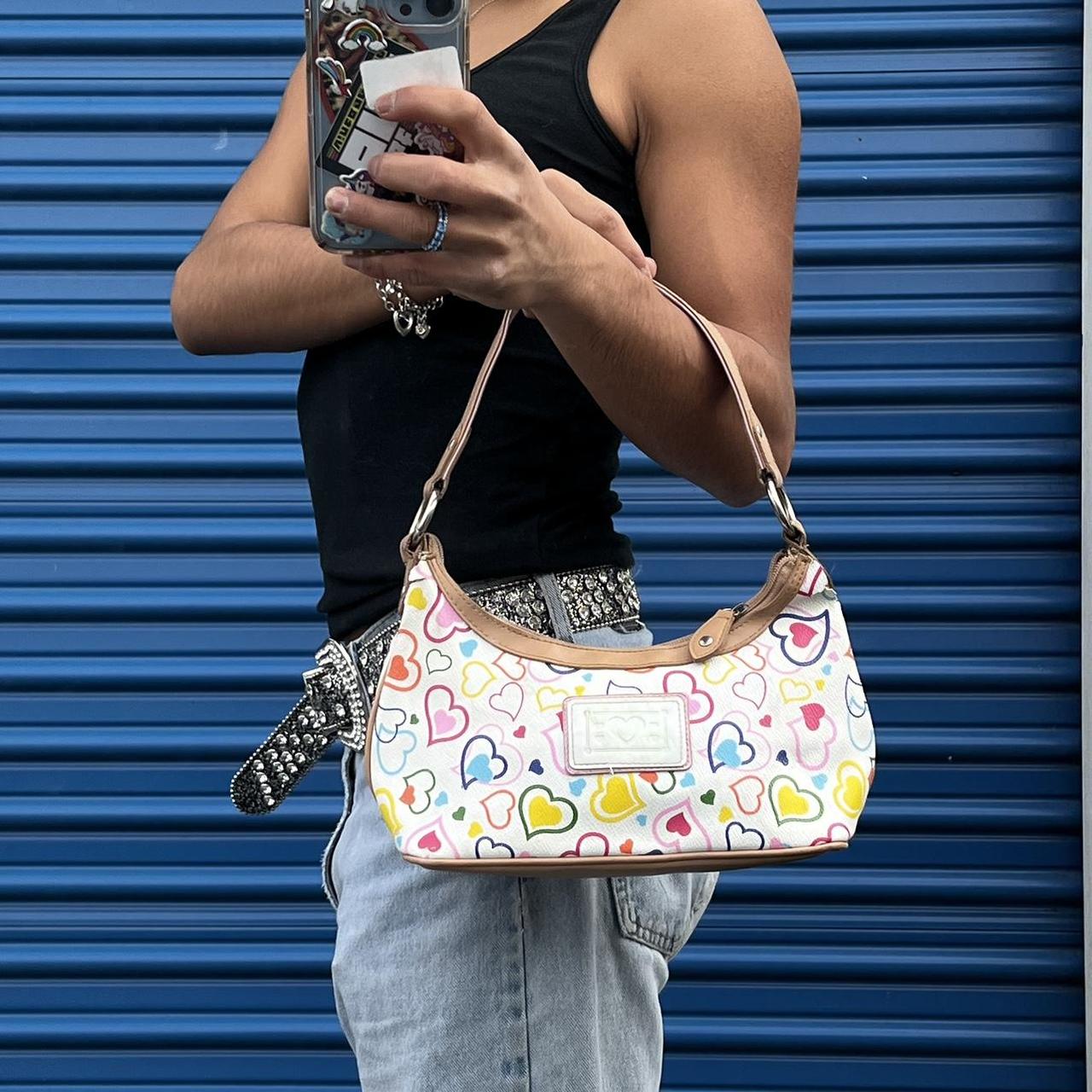 Y2K Heart Purse ️y2k ️amazing condition... - Depop