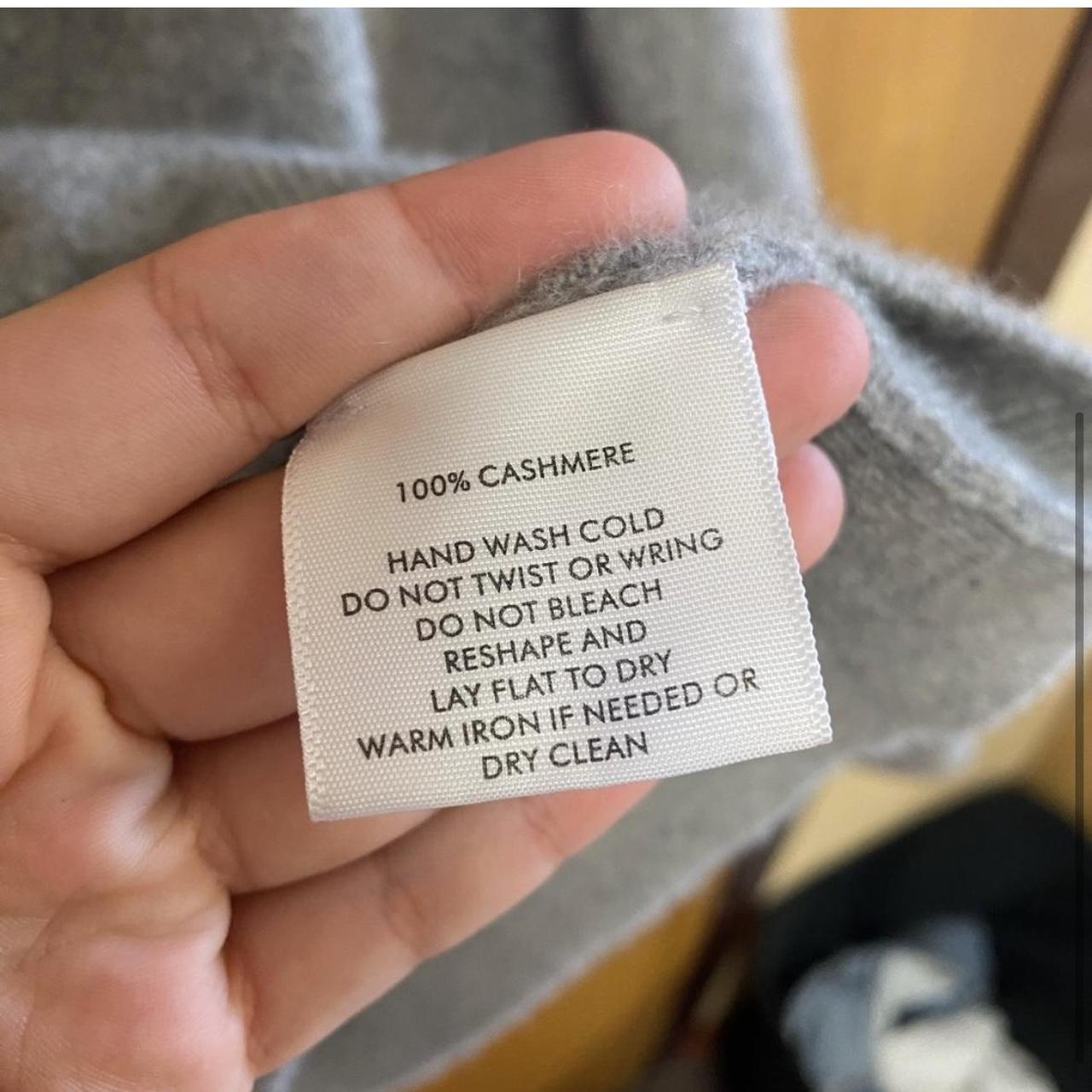 White + Warren Essential Cashmere Crewneck - Depop